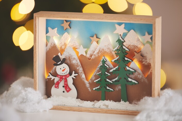 Beleuchtete Winterszene im Rahmen - VBS Hobby